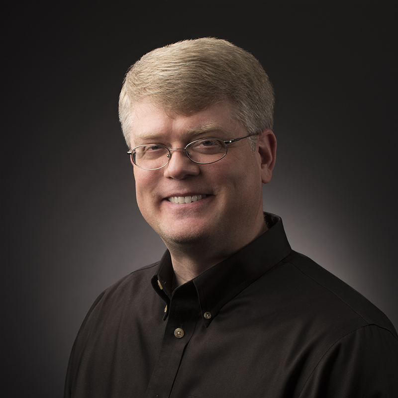 About Daniel – Novelist Daniel Oliver